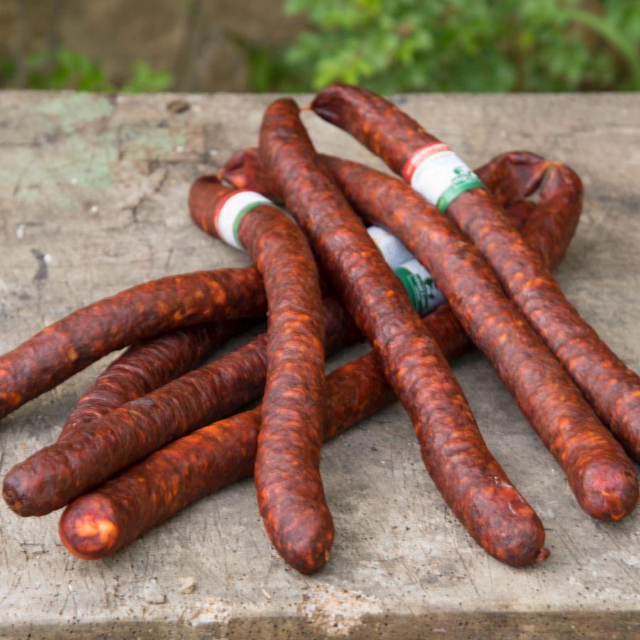 Lángolt kolbász Végh Farm 1 kg - Kolbász és szalonna hagyományosan ...